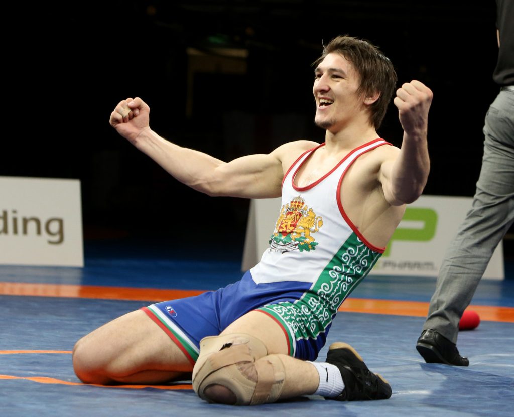 Даниел Александров се размина с бронза на световното в Париж - Дебати