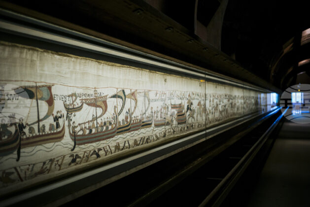 Британският музей се опита да успокои притесненията на художника Дейвид ...